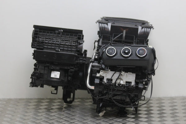 Toyota Yaris Heater Box complete with Matrix 2024 – CarBreakers.ie