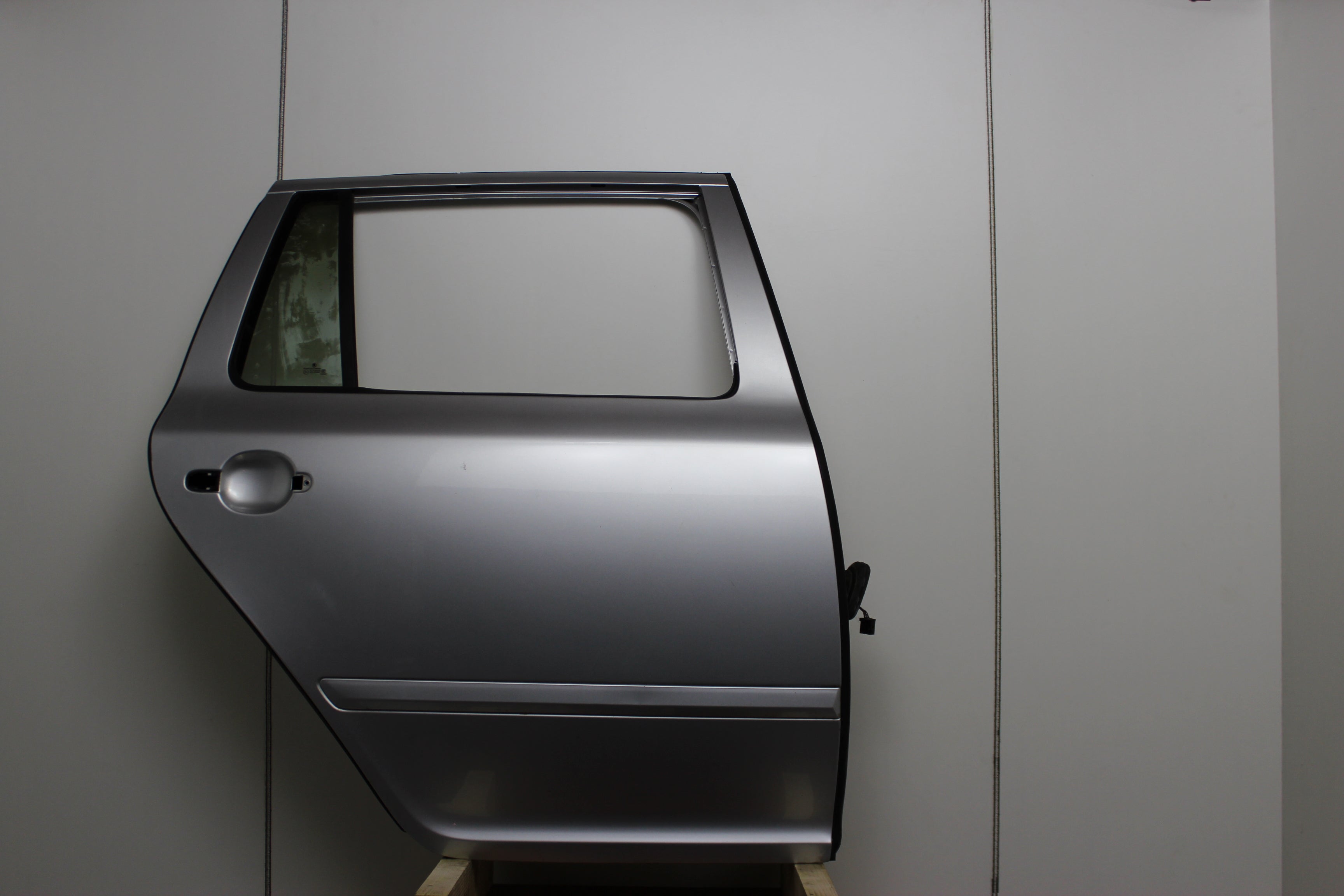 Skoda Octavia Door Rear Drivers Side 2011 | CarBreakers.ie
